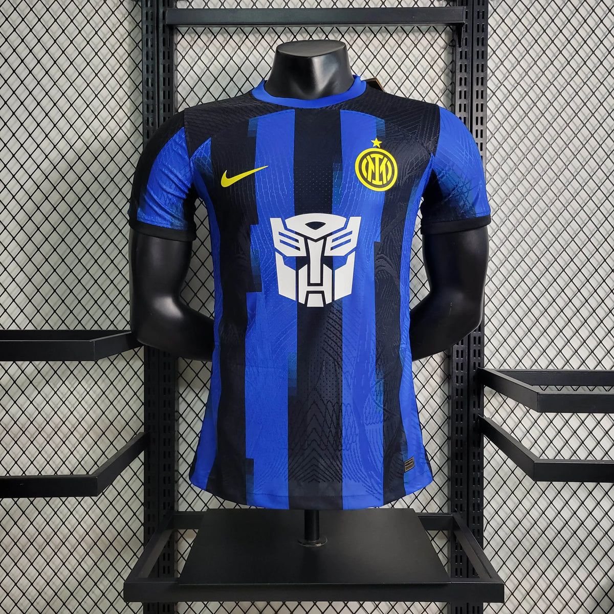 BAJO ENCARGO INTER MILAN LOCAL "TRANSFORMERS" 2023 VERSION JUGADOR ...